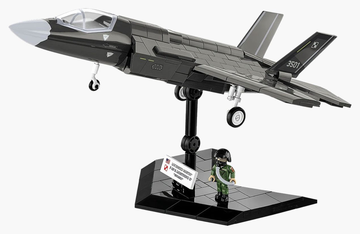 F-35A Lightning II "Husarz" brick plane model - COBI 5904 - 600 bricks ...