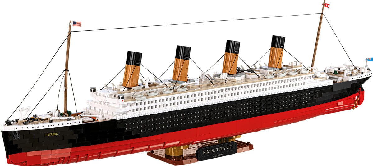 RMS Titanic ship historic brick model - COBI 1686 - 3260 bricks ...